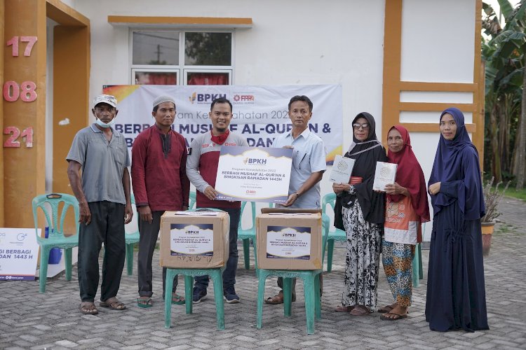 PPPA Daarul Qur'an Distribusikan 2650 Mushaf, Iqra dan Bingkisan Ramadan ke Natuna - Daarul Qur'an